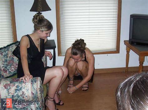 Upskirt Squatting Zb Porn