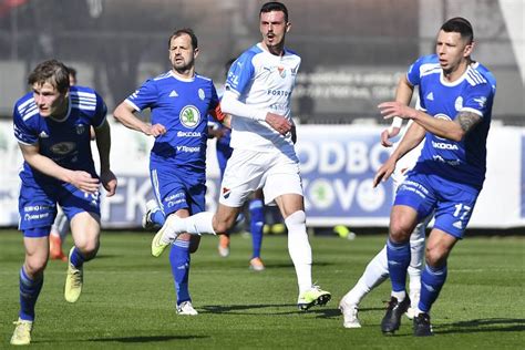 Fotogalerie Albánský Stoper Eneo Bitri V Baníku Ostrava 12 Května