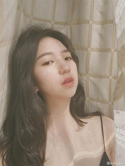 性感蘿莉泳衣寫真 長腿美胸盡顯好身材 每日頭條