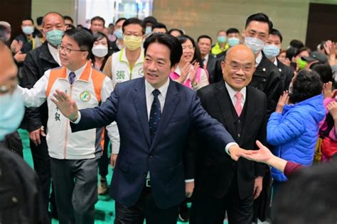 術後首次現身！蘇貞昌出席秉友會新春團拜 表態力挺賴清德選總統