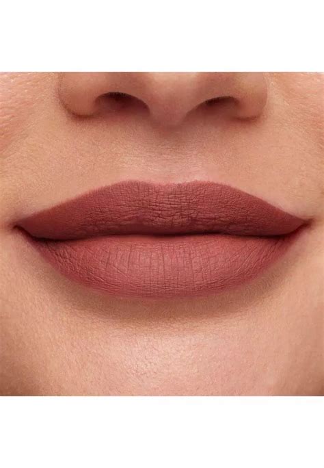 Buy Huda Beauty Huda Beauty Liquid Matte Ultra Comfort Transfer Proof