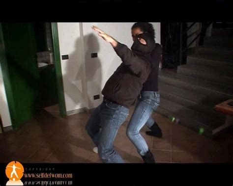 Roxana Indoor Selfdefense Pt1