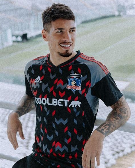 Colo Colo 🇨🇱 シャツ デザイン