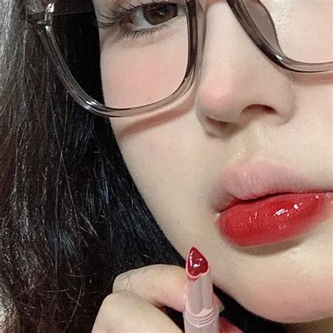 Flortte花洛莉亚初吻棒露果冻唇膏笔爱心镜面水光唇釉口红落利亚虎窝淘