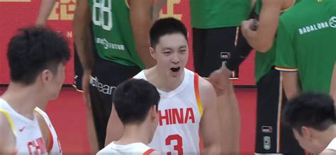 胡明轩绝杀救了郭士强和付豪！西甲巨星服了，为中国队长竖大拇指