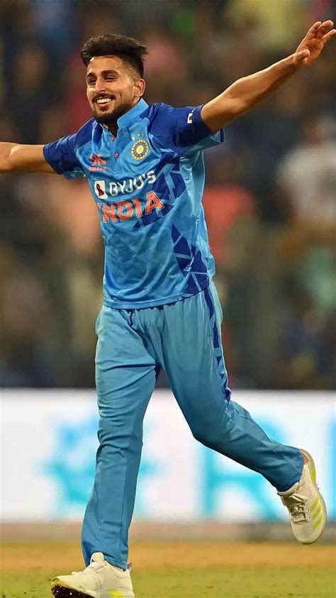 India Vs Sri Lanka Highlights 1st T20i Shivam Mavi Shines On Debut As
