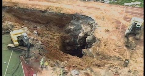 Sinkhole Opens In Endzone Of Tennessee College Football Stadium Cbs News