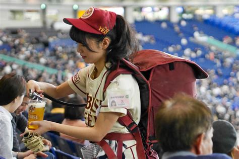Baseball Girl In Japan At Violet Charette Blog