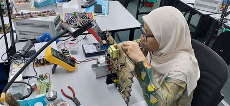 Completed Another Basic Electronics Repair Level 1 Course Electronics Repair And Technology