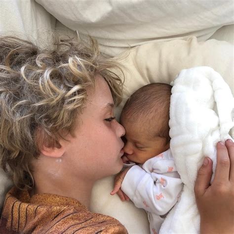 Големият син на Тик с най малката му дъщеря Life Dir Bg