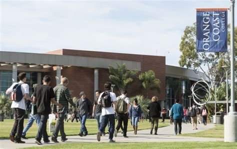 Occ Students Return To A Treat Open Classroom Space Orange County