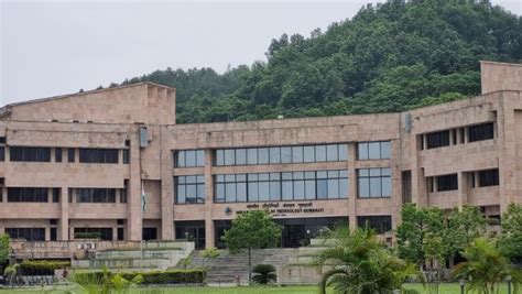 Indian Institute Of Technology Guwahati Nrl To Develop Eco Friendly