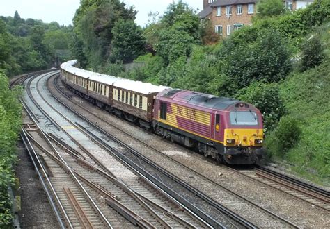 67028 Bromley South Ews Class 67 No 67028 Approaches Br Flickr