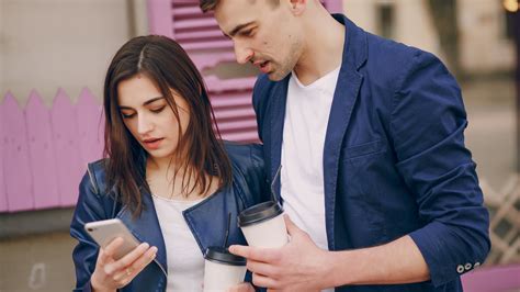 האם בןבת הזוג שלך שולטת בך הנה 7 סימנים שאסור להתעלם מהם