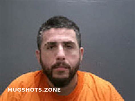 Soto Roberto Vicente 03 21 2025 Lee County Mugshots Zone