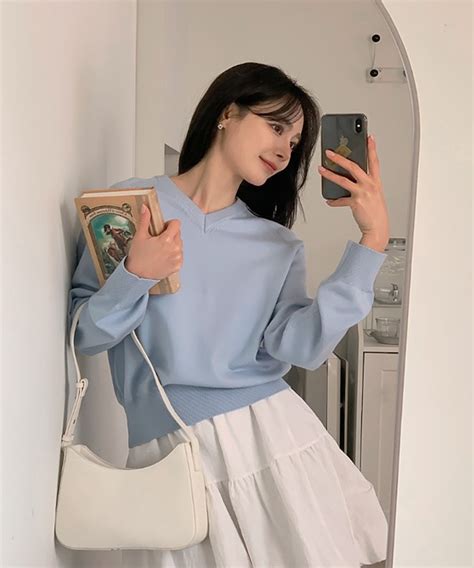 리리앤코 겨울과 봄 사이💗 날씨도 나무 좋고 기분도 좋고 오늘 뉴욕날씨 최고에요 그나저나 센트럴파크 너무좋아요🫶🏻 여유그자체 Instagram