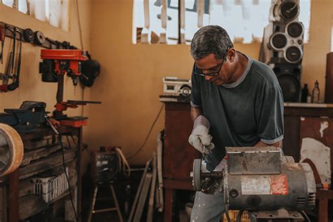 무료 이미지 금속 제작자 대장장이 금속 가공 장인 Tinsmith 도구 실 작업장 목공 공작 기계