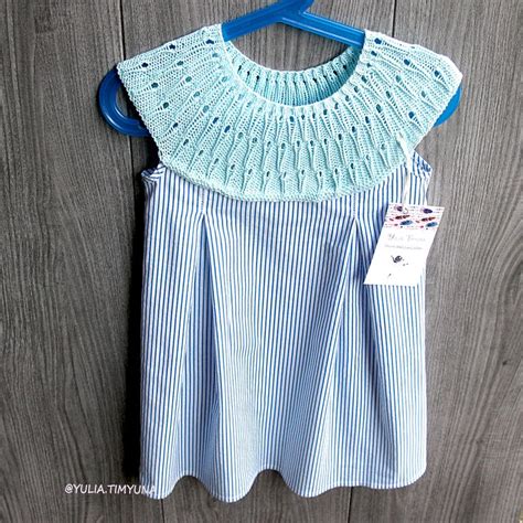 Голубое морское платье для девочки вид спереди С вязаной кокеткой ткань и пряжа хлопок Такое