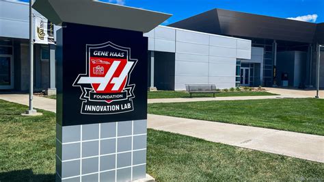 Wsu Tech Opens New Gene Haas Innovation Lab For Cnc Machining Wichita