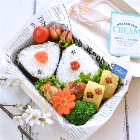 使い捨て容器でおにぎり弁当 Handmade Cafe