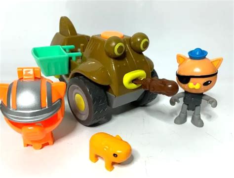 Octonauts Gup M With Kwazi And Capybara Swampland Rescue Vehicle Helmet