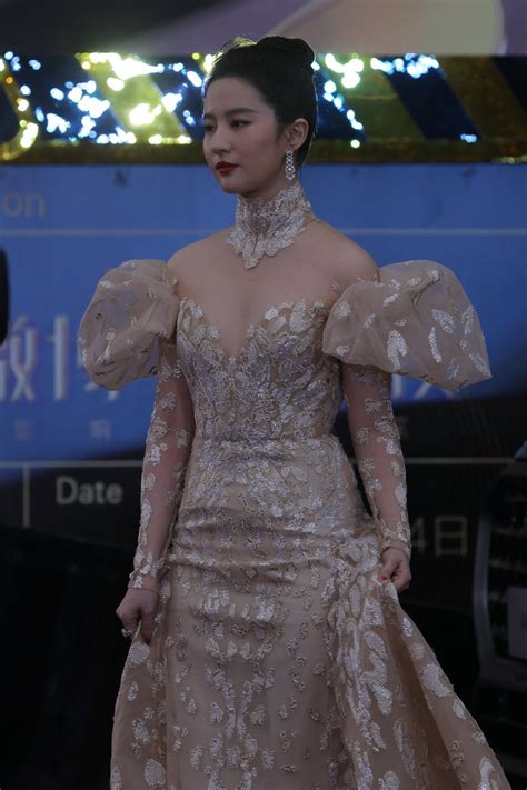 宇宙美女馆 On Twitter 刘亦菲北电红毯，低胸礼服买断生图写真 125p712m 明星写真 明星生图 生图 明星