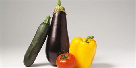 Vegetarians Slimmer Than Meat Eaters Study Finds Huffpost Life