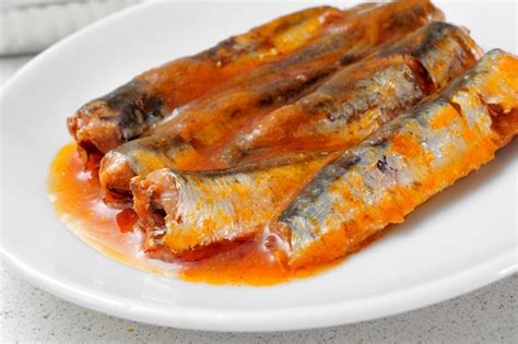Килька в томатном соусе с овощами на зиму простой и вкусный рецепт