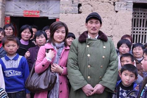 朱之文對生活的擔憂，老婆每天玩手機，村民嫌棄自己 每日頭條