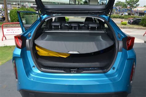 進化版油電混合車 Toyota Prius Phv 試駕：油電主體、充電省錢、119 萬元起 153997 Cool3c