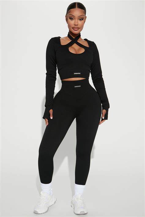 Effortless Irene Ribbed Seamless Top Black Fashion Nova Nova Sport