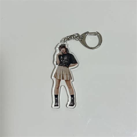 きゅるりんってしてみて きゅるちゃんくじ チバゆな アクキー メルカリ