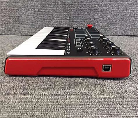 Akai Mpk Mini Mk2 25 Keys Compact Keyboard Synthesizer 8 Pad Midi Controller Ebay