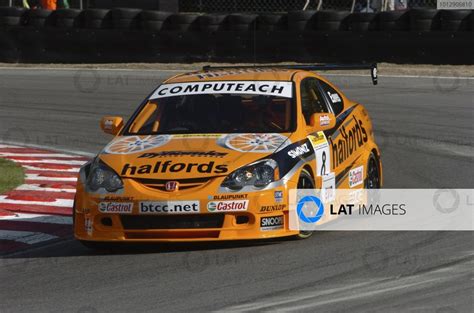 2005 Dunlop MSA British Touring Car Championship Brands Hatch England