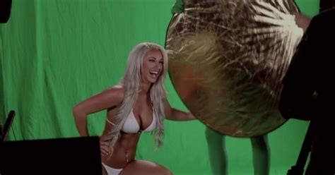 Hidden Camera Beautiful Models Are Provoked By The Lighting Assistant Video 18