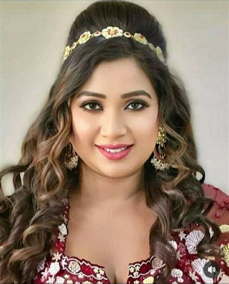 Pin By Savigya Mishra On Shreya Ghoshal Beautiful Women Over 40