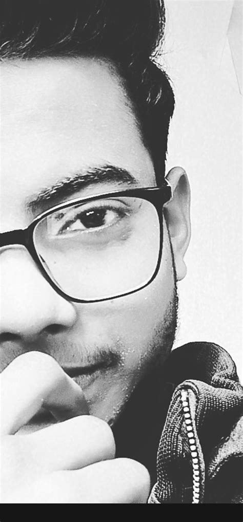 Mohd Zaid Medium