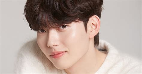 정수현 무장해제 로맨스 주인공 발탁탈북 청소년 변신 공식입장