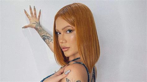Lara Silva Surge Com Look Minimalista E Boa Forma Encanta Seguidores