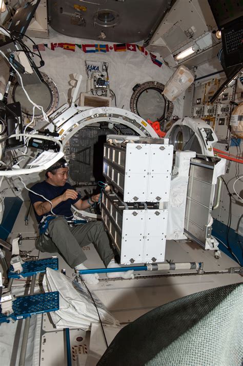 Iss・きぼうマンスリーニュース第11号 宇宙ステーション・きぼう広報・情報センター Jaxa