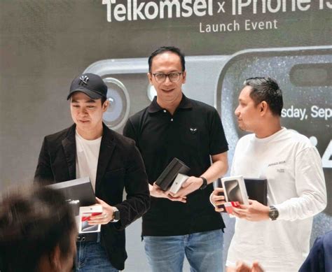 IPhone Dan IPhone Pro Hadir Di Telkomsel TShop Dapatkan Kuota Data Hingga GB Mobitekno