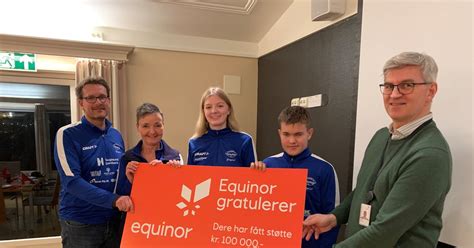 100 000 Kroner Til «heng I Hallen