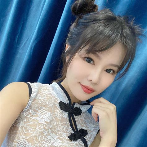 154公分短髮小隻馬「efa伊法」身材超火辣！性感「e罩杯」大尺放送！ Mgs美女番号网