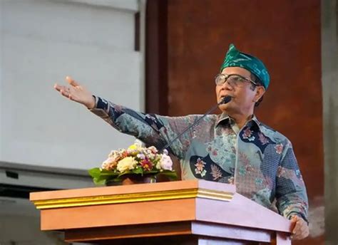 Mahfud Md Live Tiktiok Bahas Bung Hatta Untuk Dijadikan Contoh
