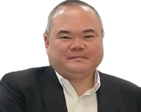 炒股判30年跑了！鮑魚文人鍾文智通緝專刊照曝 並列黃金大亨、百億賭王