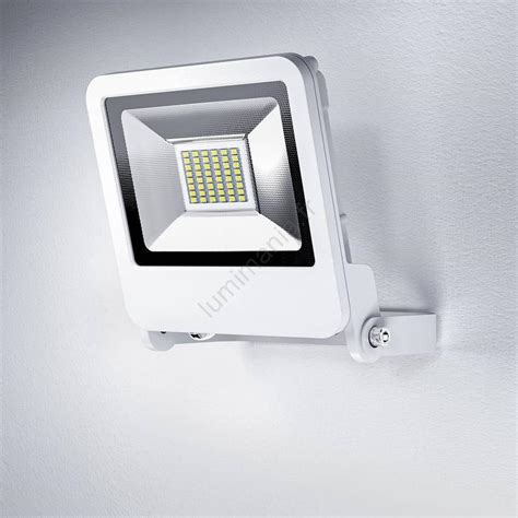 Osram projecteur LED extérieur LEDVANCE LED W V IP Lumimania