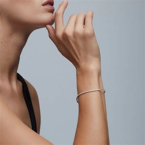 Pulsera Abierta De Oro Blanco Con Diamantes TOUS ATELIER TOUS