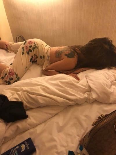 Yesterday Nite Story😘😘 Tumbex