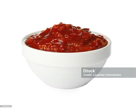 흰색에 고립 된 그릇에 맛있는 Adjika 소스 0명에 대한 스톡 사진 및 기타 이미지 0명 건강한 식생활 레드칠리페퍼
