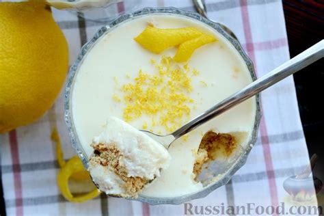 Рецепт Десерт с печеньем и кремом из сгущённого молока и сливок на